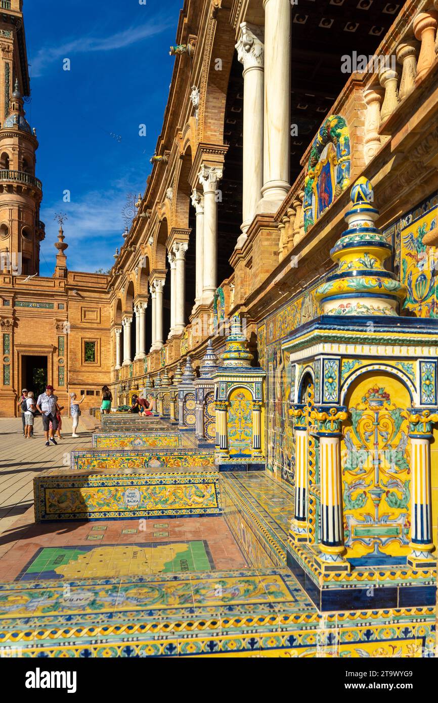 A walk through the Spanish Steps in Seville Stock Photo - Alamy