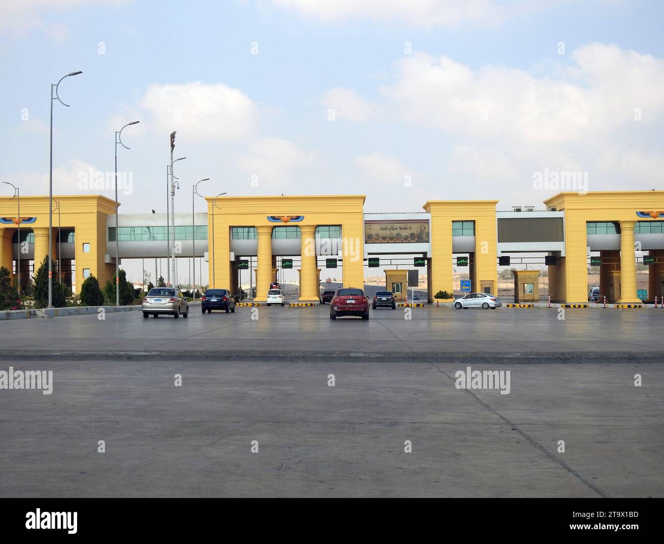 Giza, Egypt, September 9 2022: Alexandria Cairo desert road Gates ...