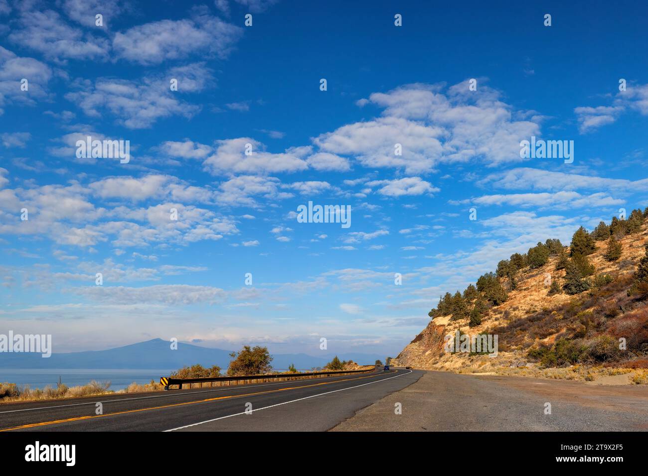 Landscape scenery while driving along the shoreline of Klamath Lake in ...
