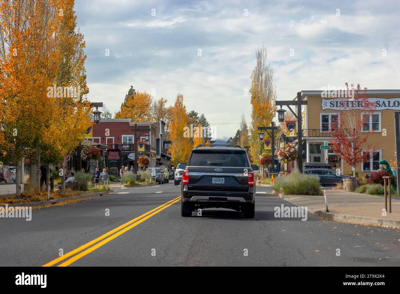 Sisters, Oregon, USA - October 22, 2023: Downtown Sisters, a high ...