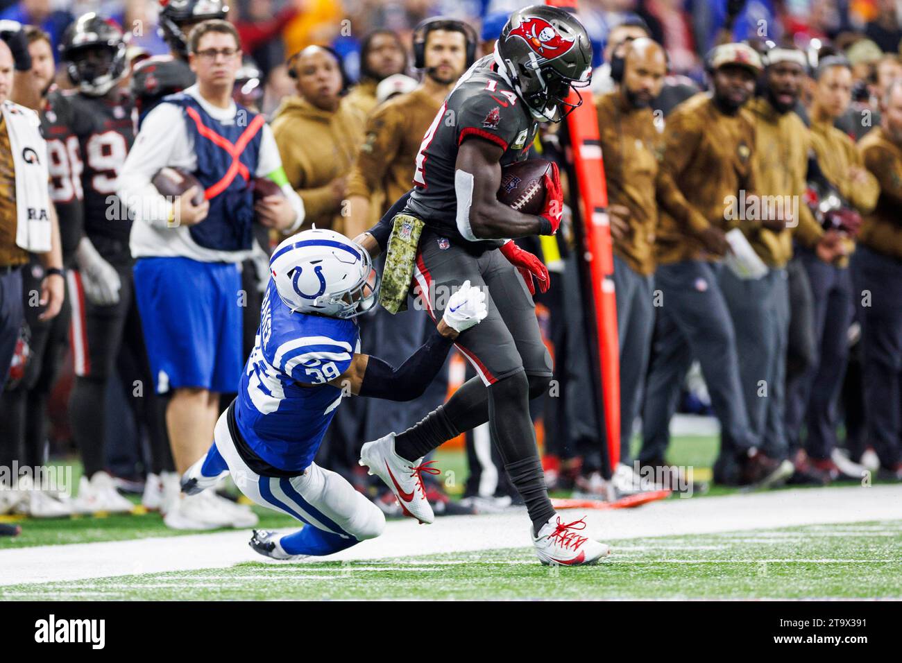 November 26, 2023: Tampa Bay Buccaneers wide receiver Chris Godwin (14 ...