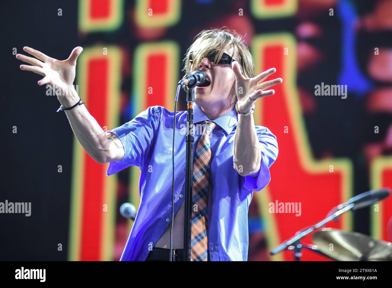 Harry Hayes (vocals), from Irontom. Live in Buenos Aires, Argentina ...