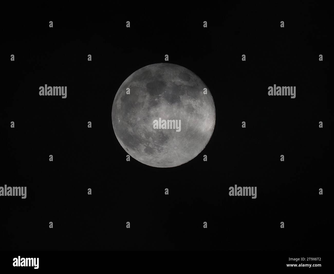Full moon uk nov 2023 hi-res stock photography and images - Alamy