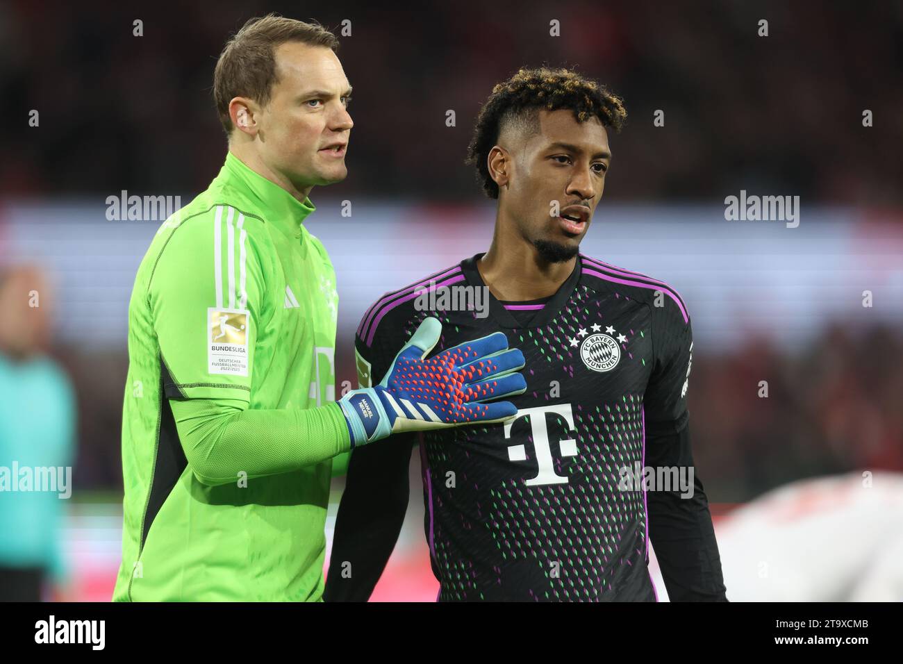 Torwart Manuel Neuer (Bayern), Kingsley Coman (Bayern), Koeln ...