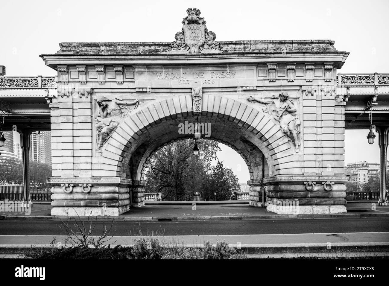 Central arch of historical Bir Hakeim Bridge in Paris, France. Black ...