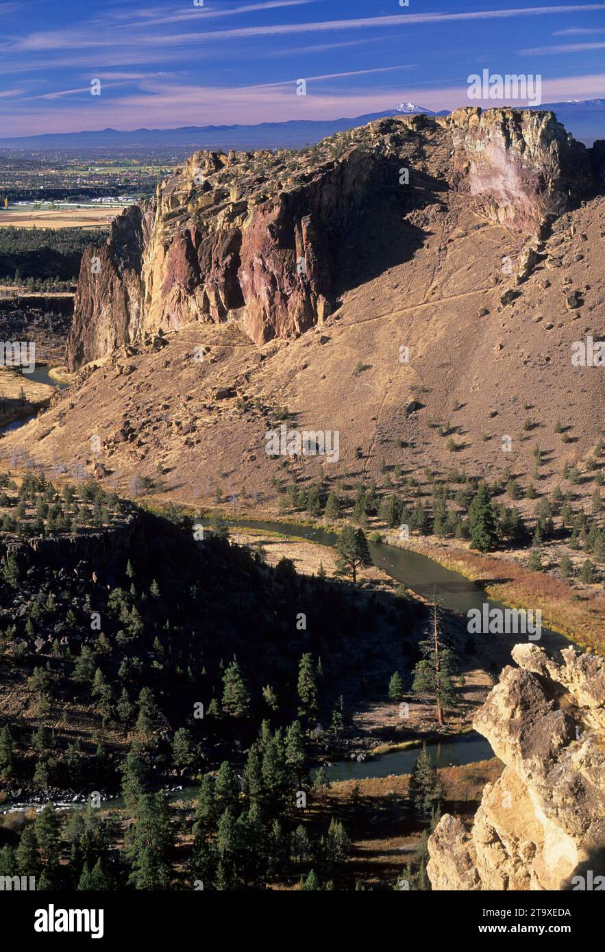 Smith Rocks from Staender Ridge, Smith Rock State Park, Oregon Stock ...