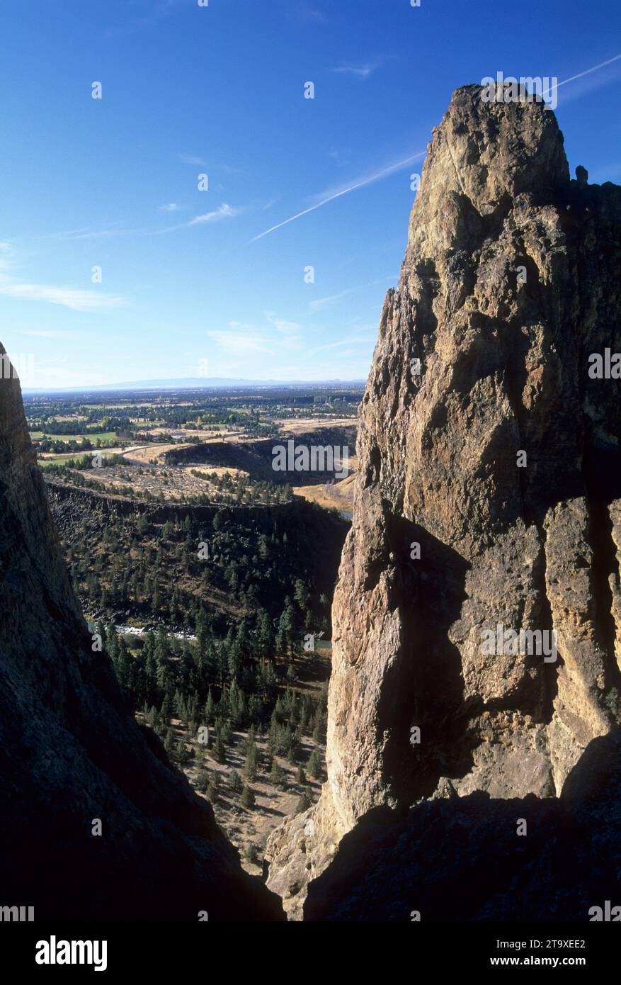 Smith Rocks from Staender Ridge, Smith Rock State Park, Oregon Stock ...