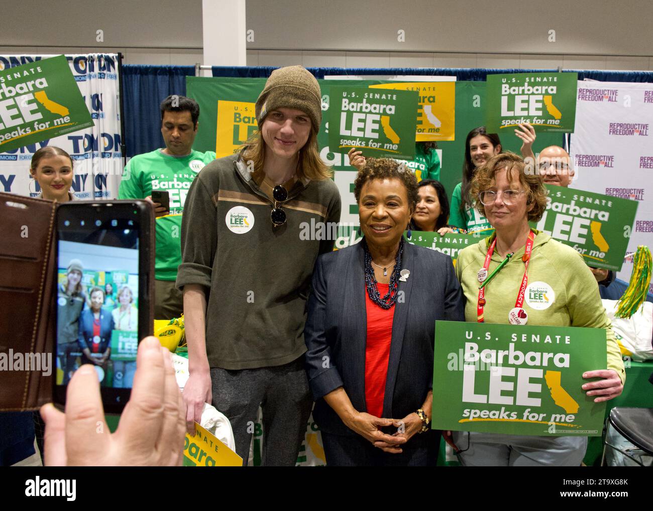 Sacramento, CA - Nov 17, 2023: Congress woman Barbara Lee taking photos ...
