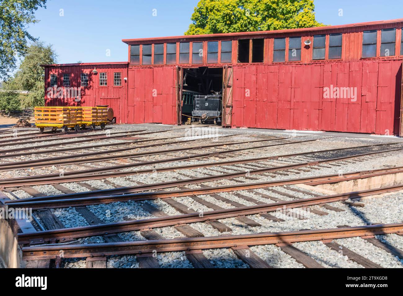 Sierra Railroad Shops railroad tracks leading out of the round house in ...