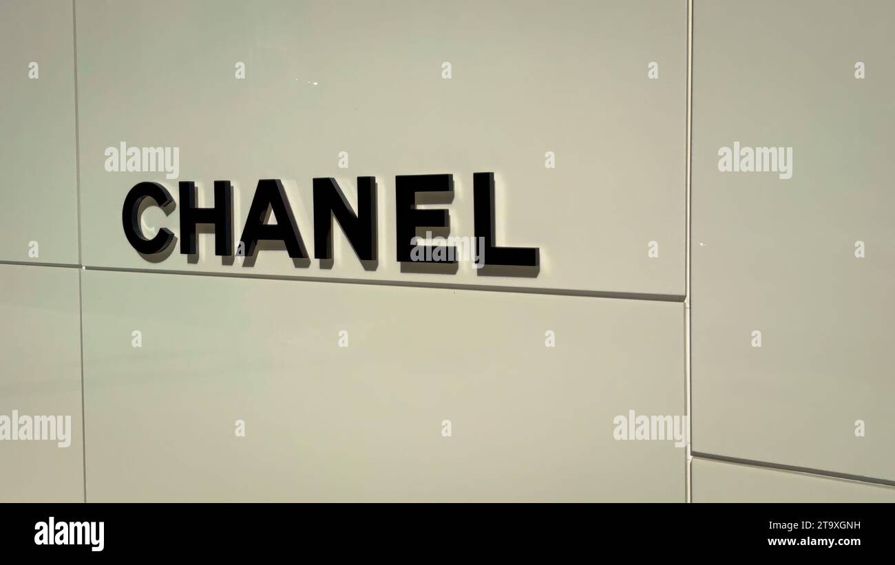 Chanel store rodeo drive hi-res stock photography and images - Alamy