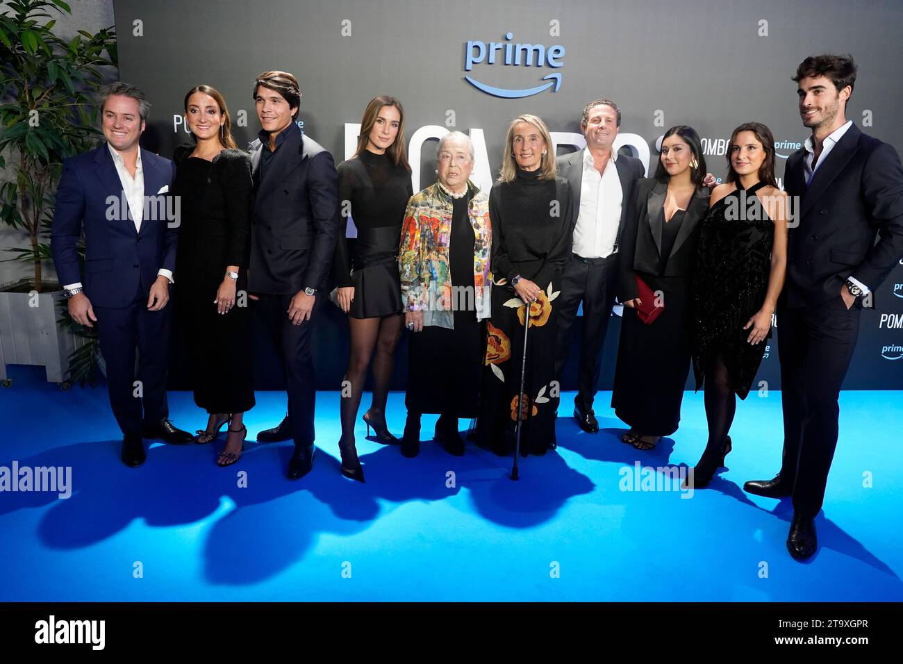 (L-R) Álvaro López Huerta, Lucia Pombo, Pablo Castellano, María Pombo, Teresa Ribó, Victor Pombo ...