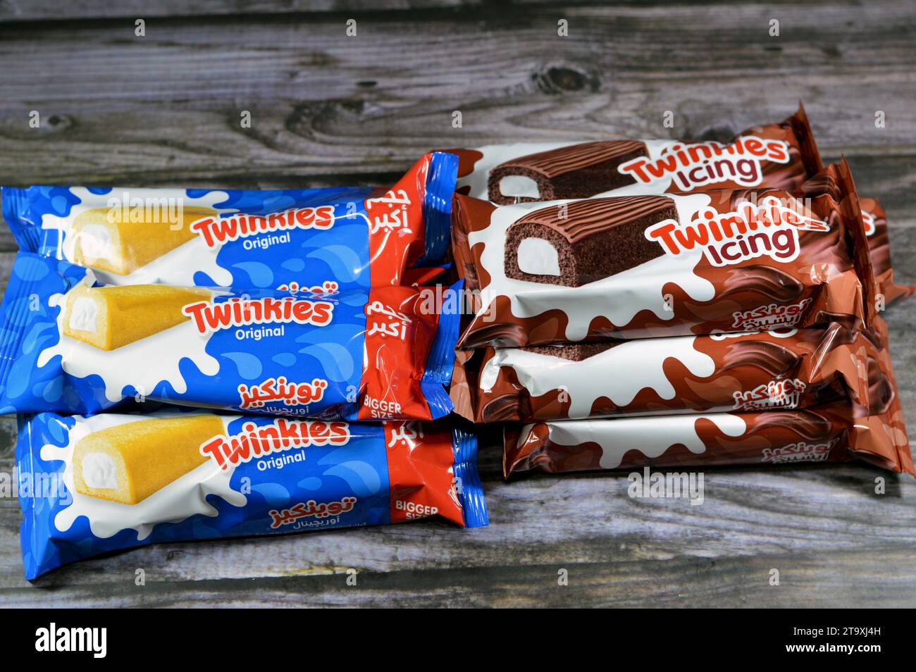 Cairo, Egypt, November 4 2023: Twinkies original and Icing, Twinkie is ...