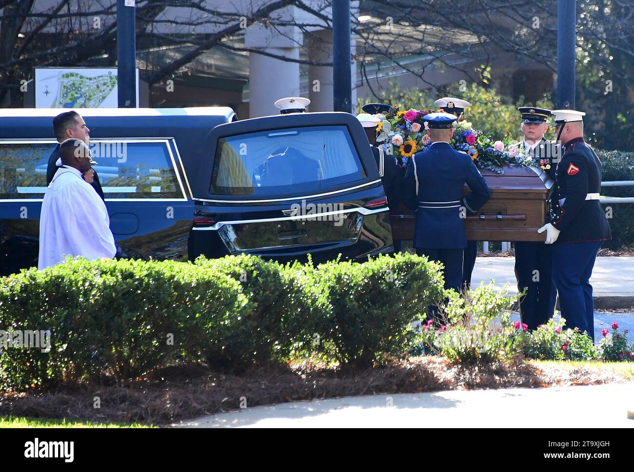 New York, United States. 27th Nov, 2023. The casket with the remains of ...