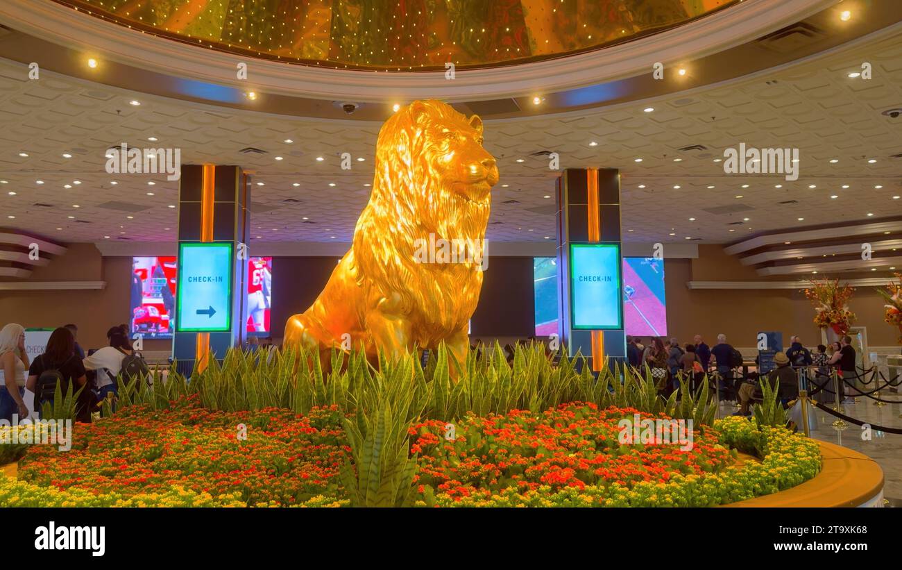 Main Entrance and lobby of the MGM Grand Hotel in Las Vegas - LAS VEGAS ...