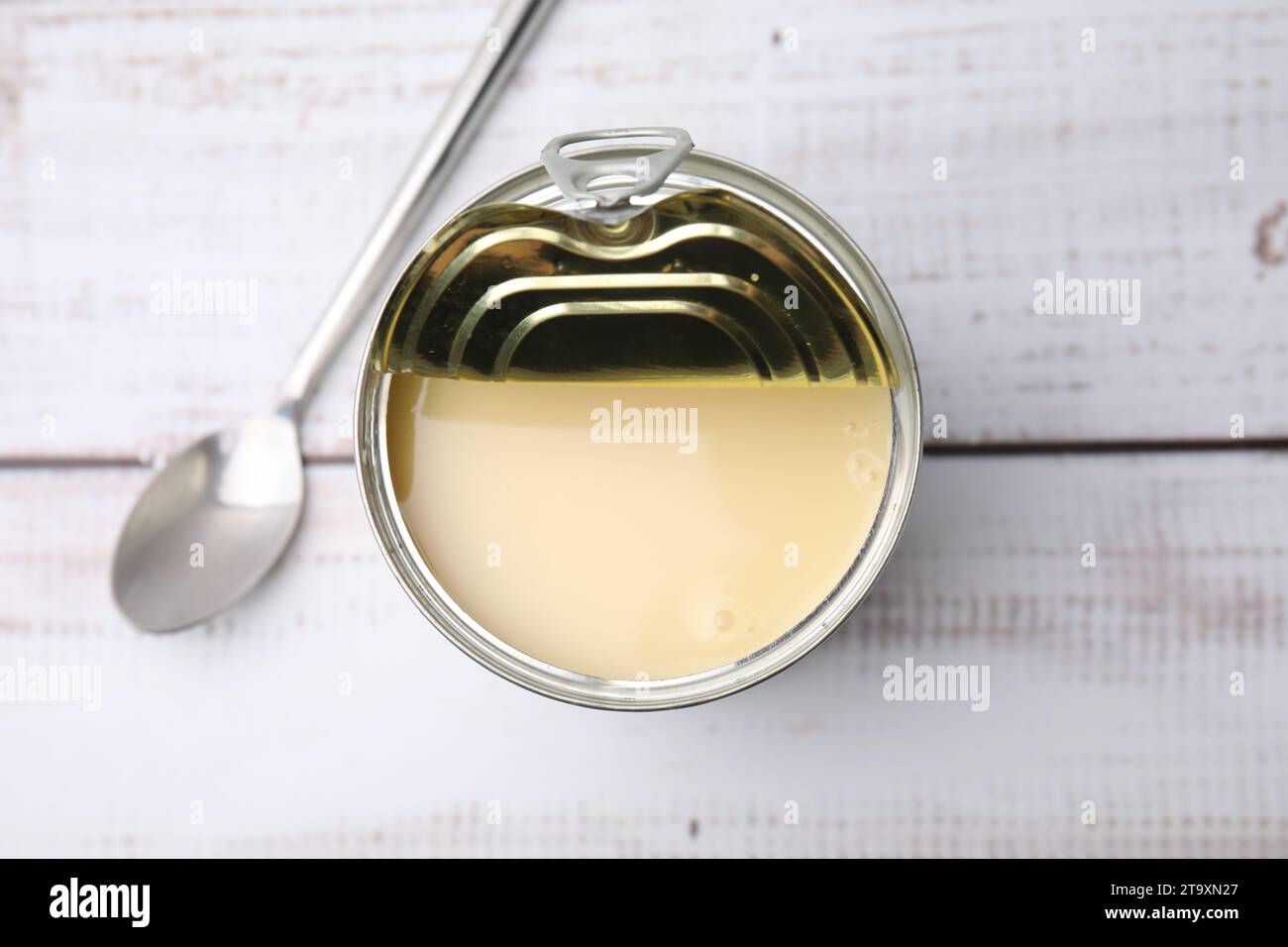 Tin evaporated milk hi-res stock photography and images - Alamy