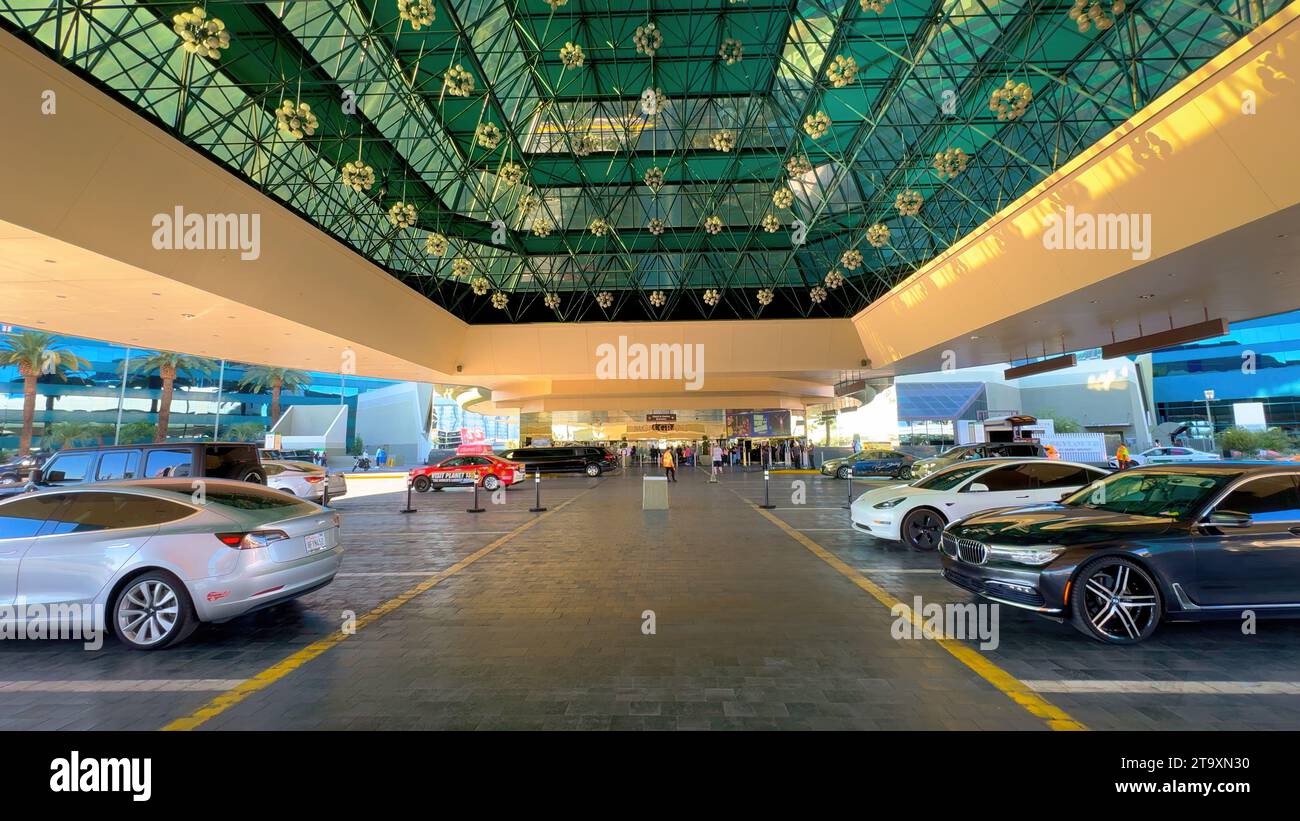 Main Entrance and lobby of the MGM Grand Hotel in Las Vegas - LAS VEGAS ...