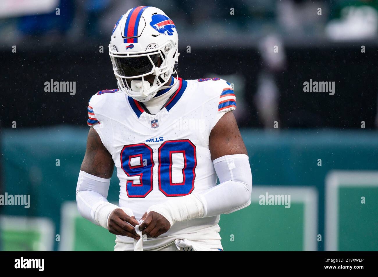 Buffalo Bills defensive end Shaq Lawson (90) looks on prior to the NFL ...