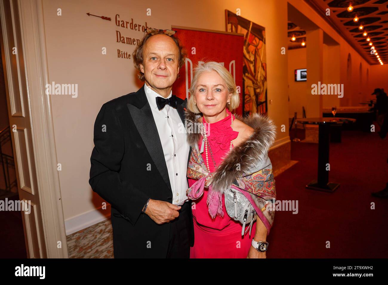 Lutz Reuer, ehefrau Susann bei Kuenstler gegen AIDS Dreams come true ...