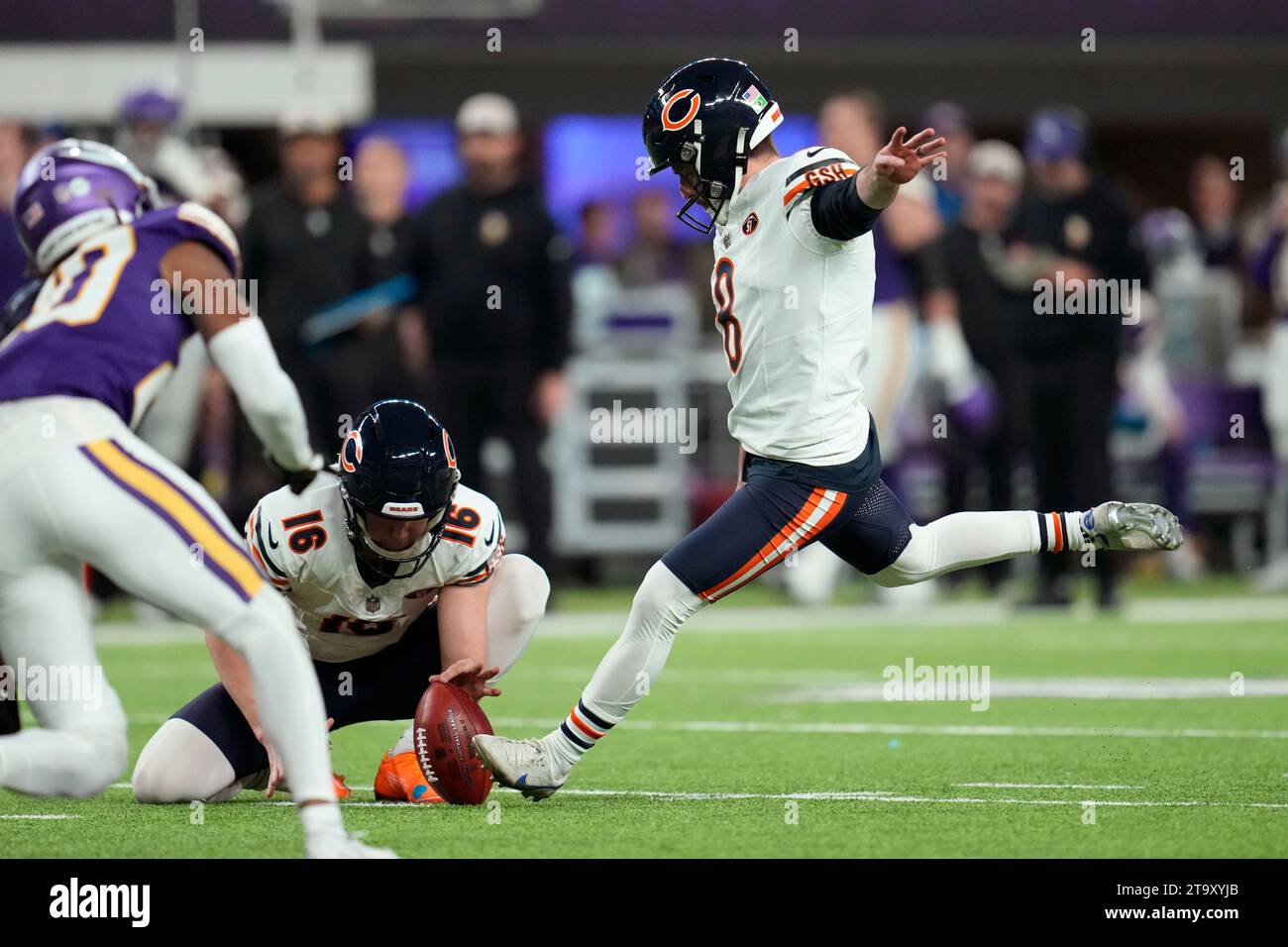 Chicago Bears place-kicker Cairo Santos (8) kicks a 39-yard field goal ...