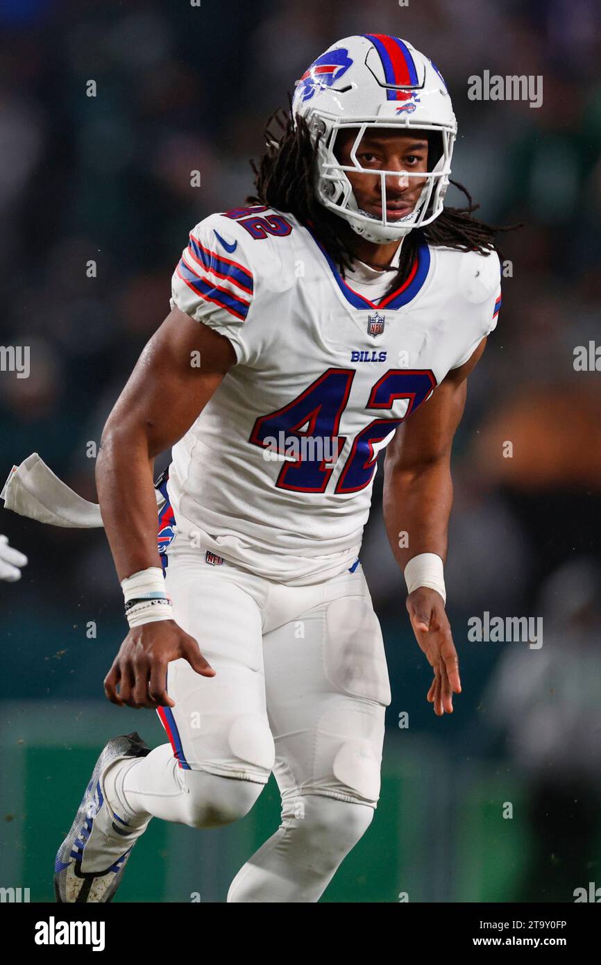 Buffalo Bills linebacker Dorian Williams (42) in action against the ...