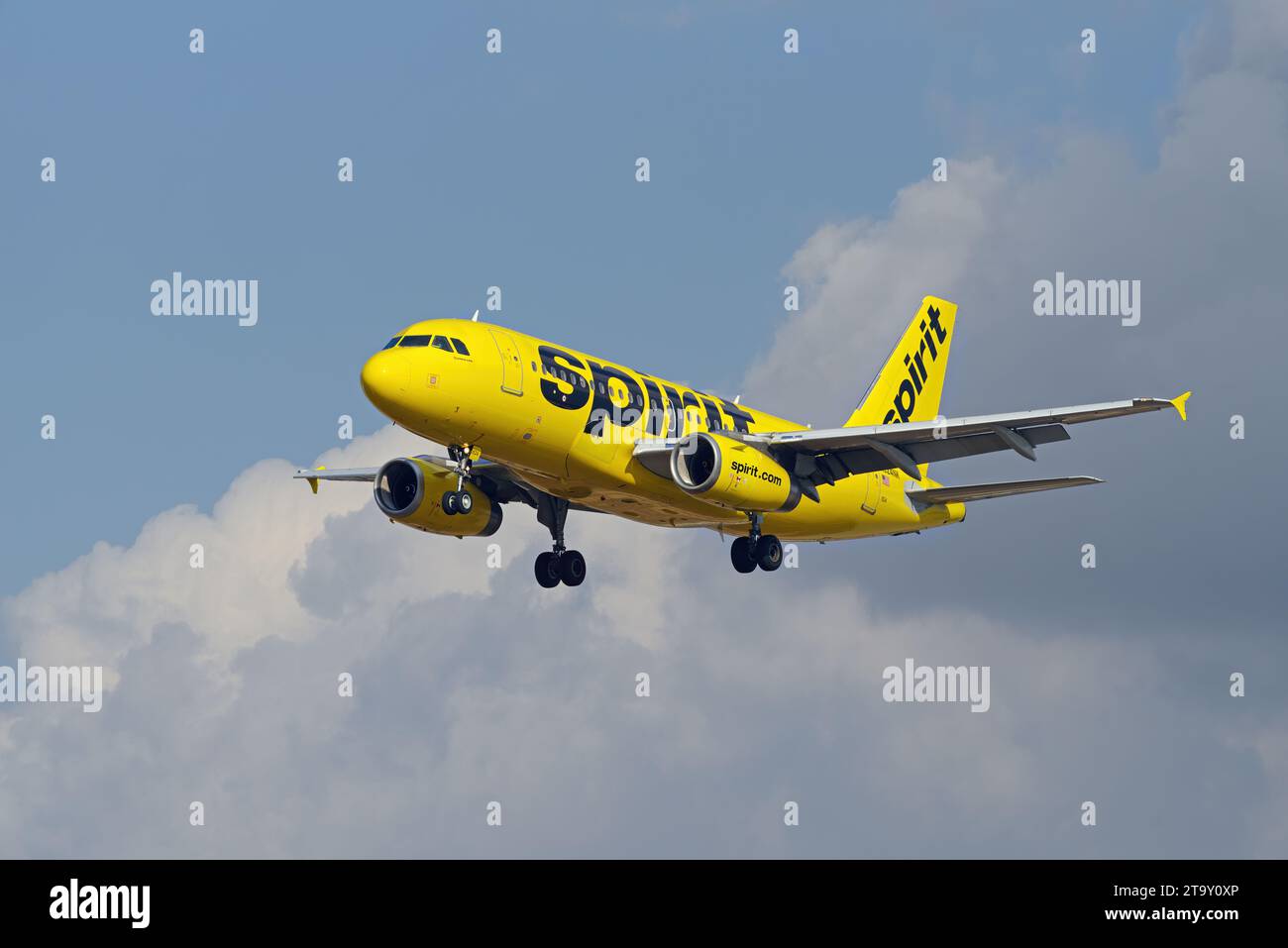 Spirit Airlines Airbus A319 with registration N524NK shown approaching ...