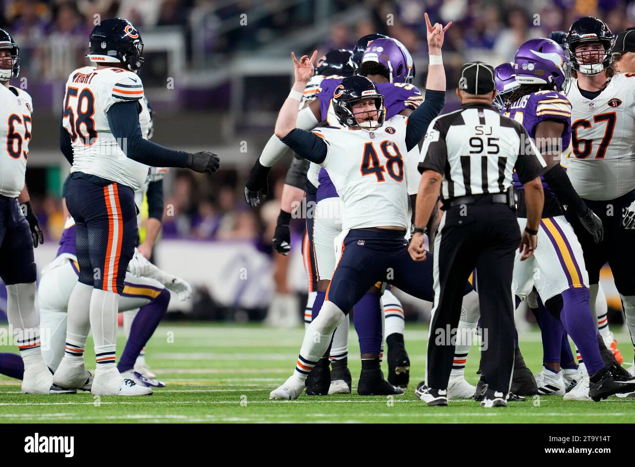 Chicago Bears long snapper Patrick Scales (48) celebrates after a field ...