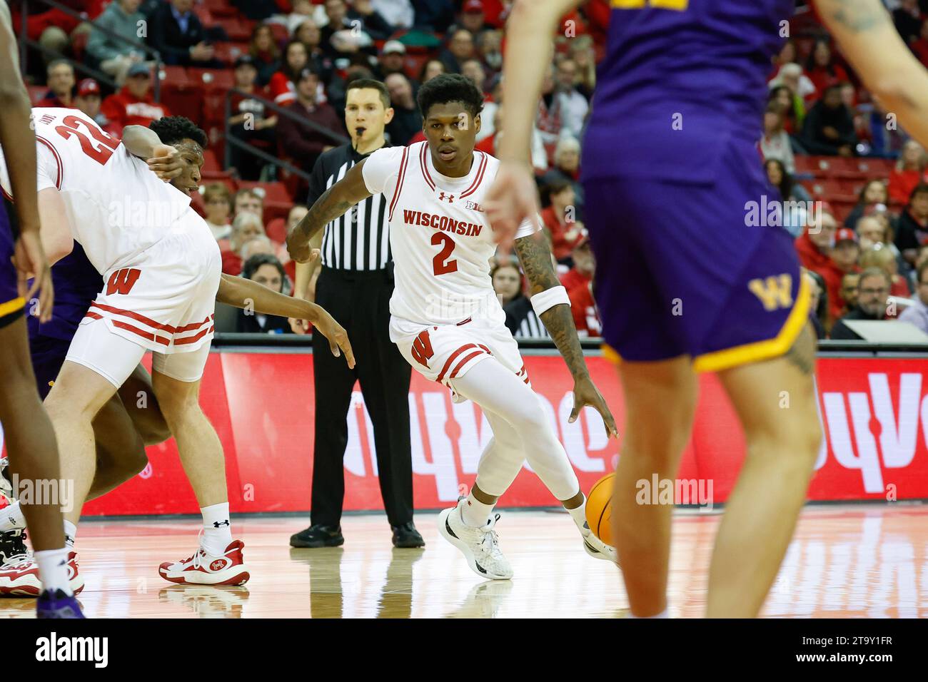 Madison, WI, USA. 27th Nov, 2023. Wisconsin Badgers guard AJ Storr (2 ...