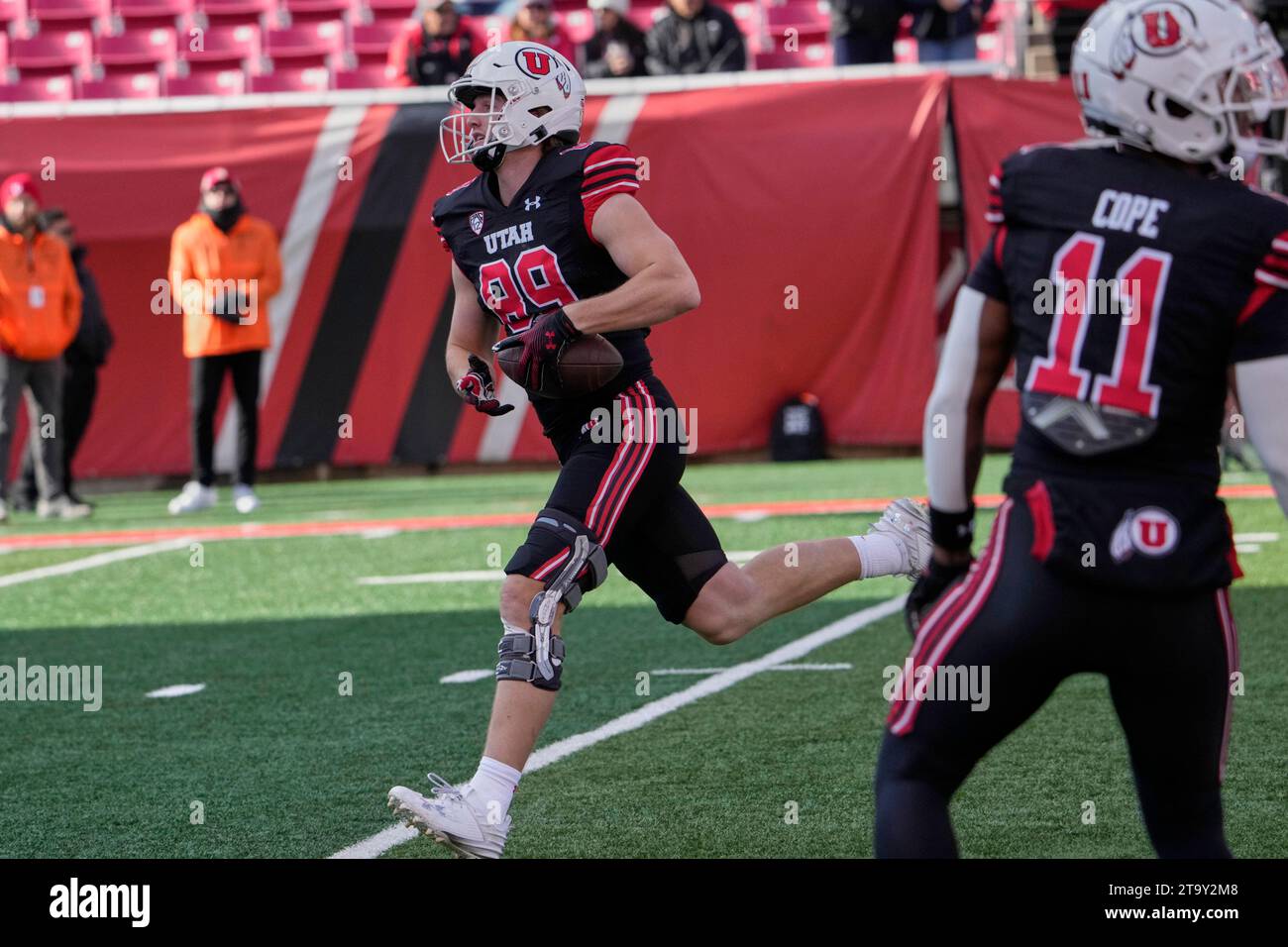 Salt Lake UT, USA. 23rd Nov, 2023. Utes tight end Noah Benee (89) in ...