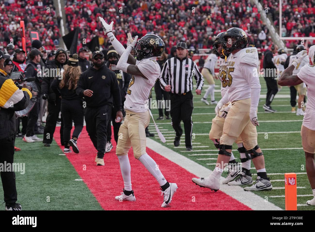 Salt Lake UT, USA. 23rd Nov, 2023. Buffaloes cornerback Travis Hunter ...