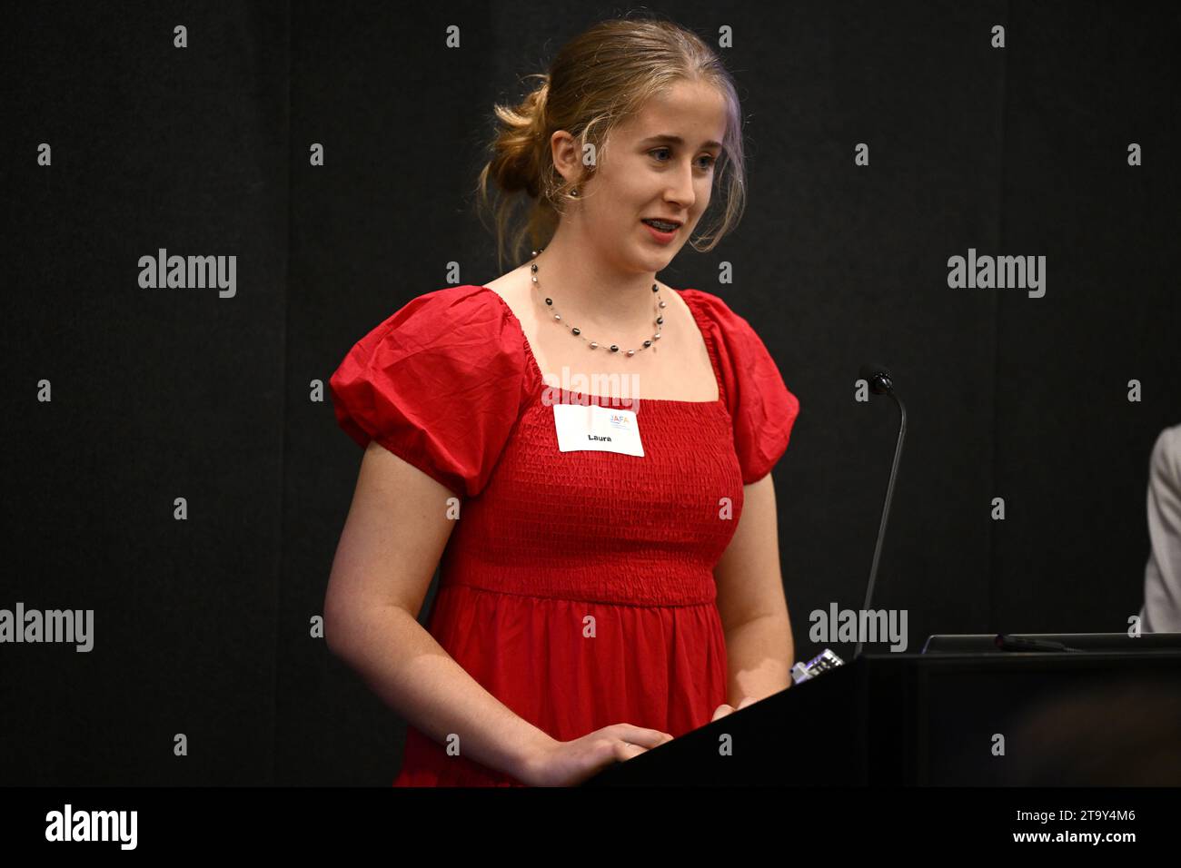 Sydney, Australia. 28th Nov, 2023. Laura McNeil, 15, who is living with ...