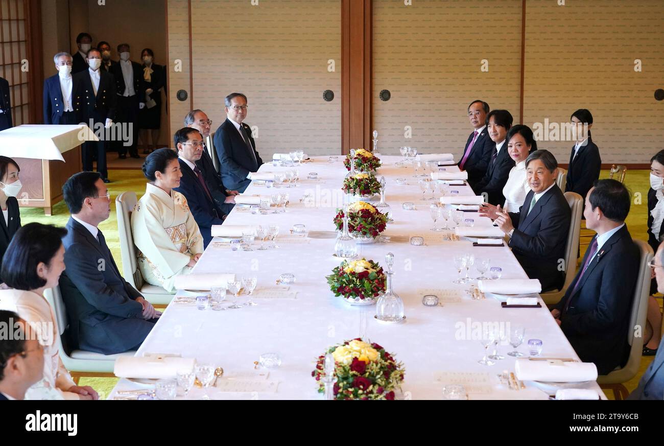 President of Vietnam Võ Văn Thưởng and his wife meet Japanese Emperor ...