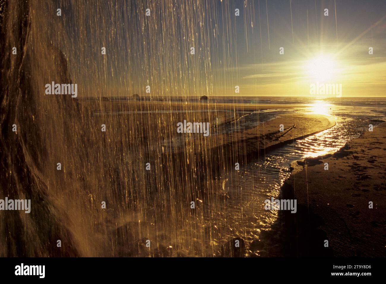 Beach waterfall, Hug Point State Park, Oregon Stock Photo - Alamy