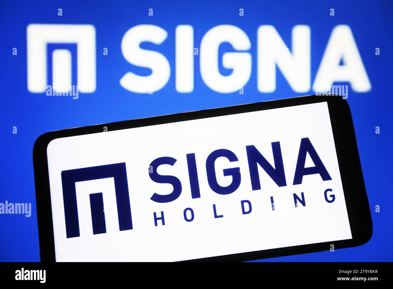 Signa logo hi-res stock photography and images - Alamy
