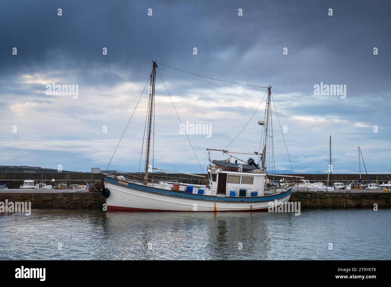Hopeman harbour hi-res stock photography and images - Alamy