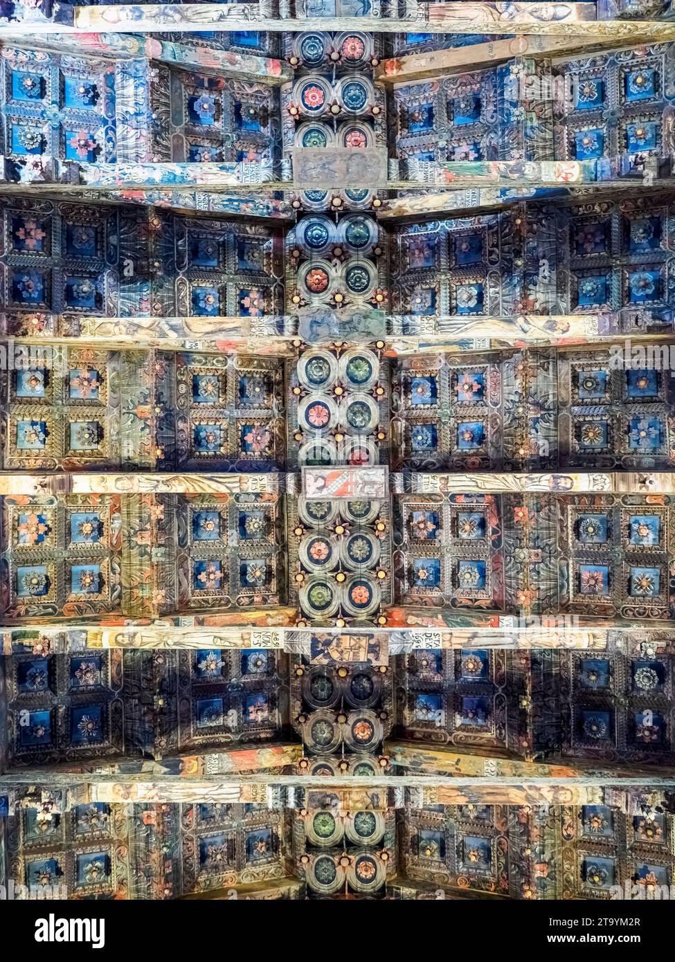 Interior ceiling truss hi-res stock photography and images - Alamy