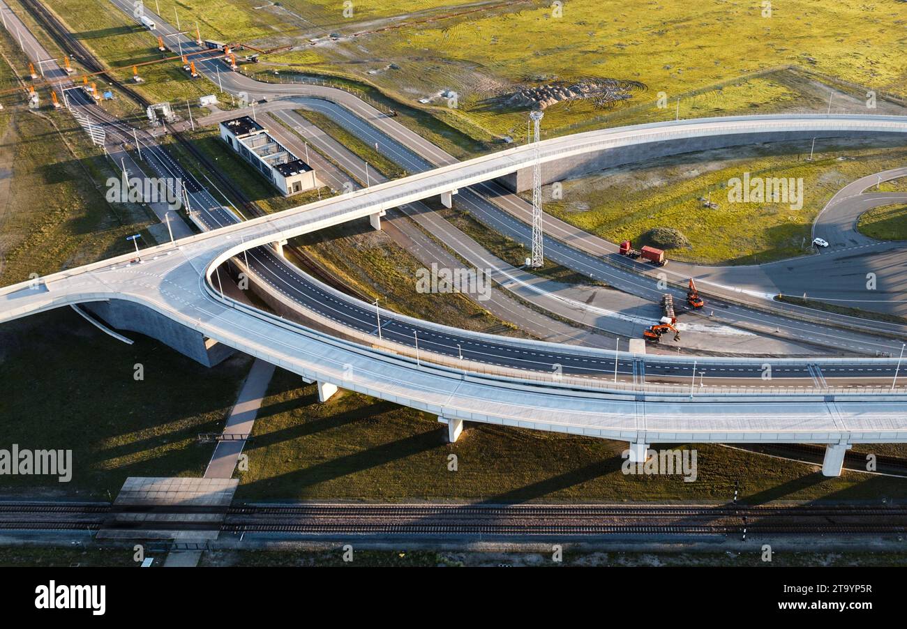 ROTTERDAM - The Container Exchange Route, the Port of Rotterdam ...
