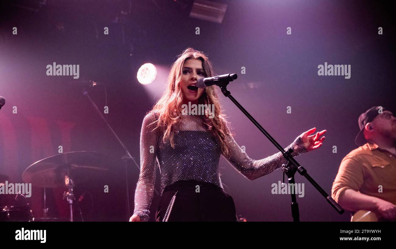 Edmonton, Canada. 26th Nov, 2023. Canadian country music artist Hailey ...