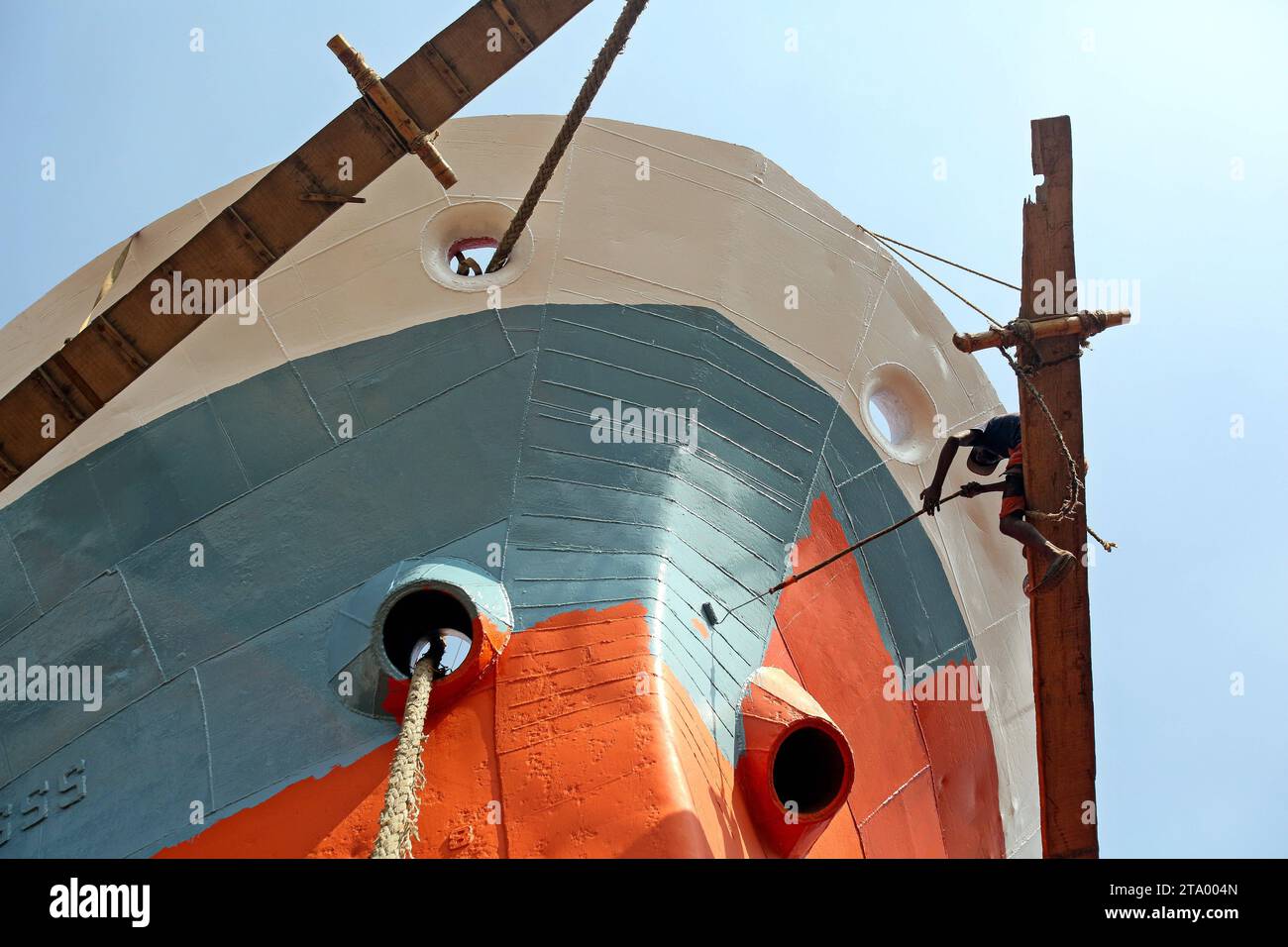 Repairing of ships hi-res stock photography and images - Alamy