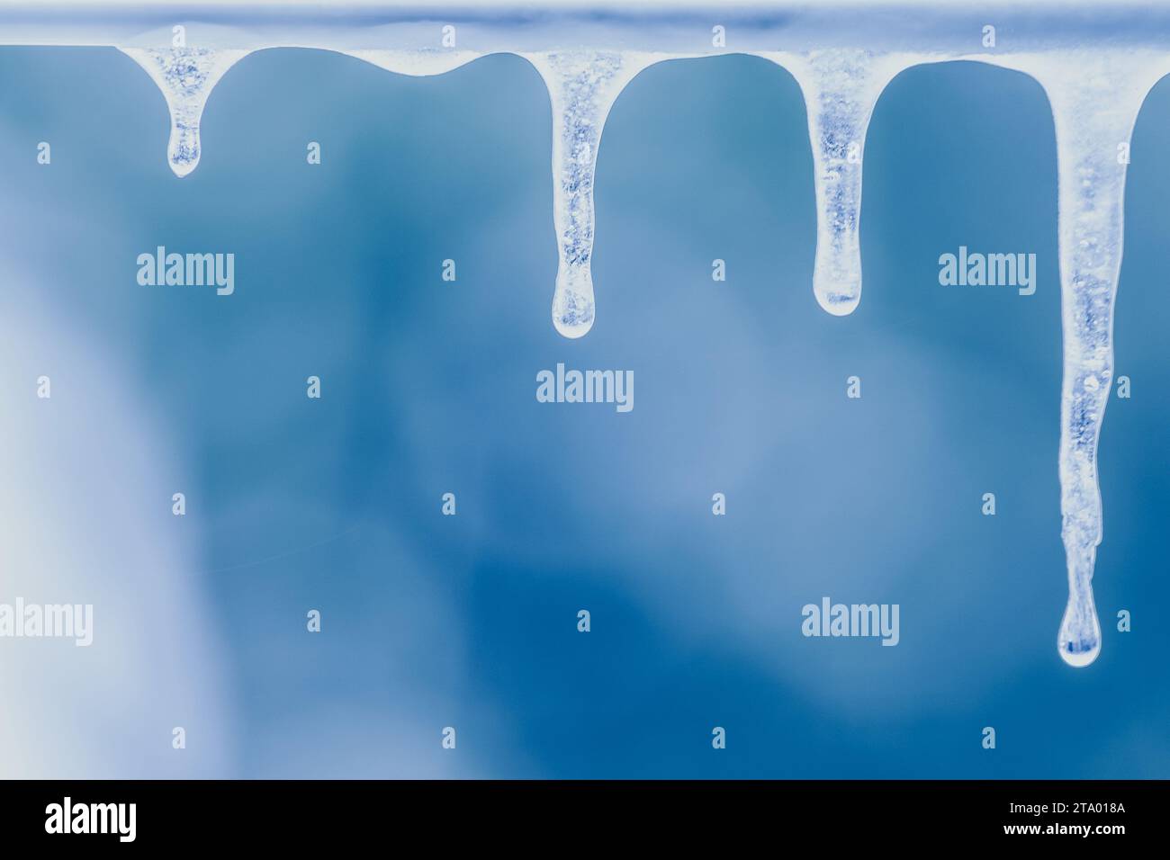 Water drip stalactite hi-res stock photography and images - Alamy
