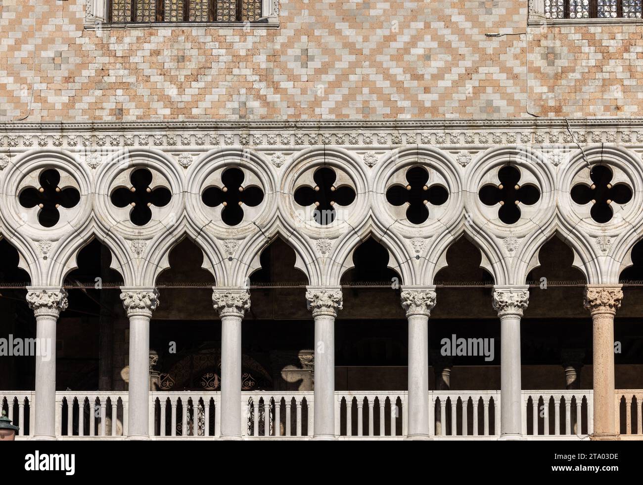 Venice. Italy - tracery from the Doge's Palace, one of Venice symbol ...