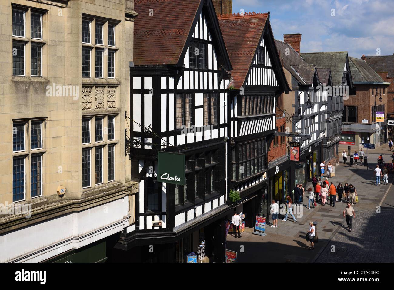 Chester town centre hi-res stock photography and images - Alamy