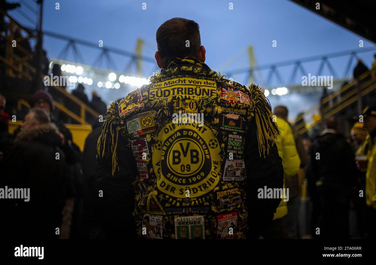 Dortmund, Germany. 25th Nov 2023. BVB Fan mit Kutte Borussia Dortmund - Borussia Mönchengladbach ...