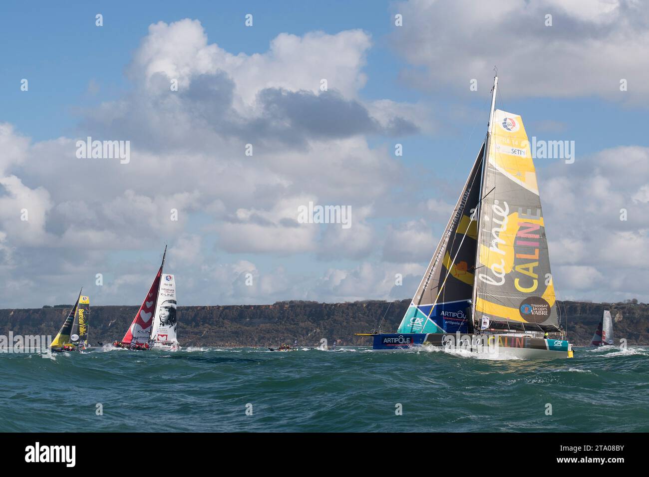 Imoca Class La Mie Câline Artipôle, Arnaud BOISSIERES and Manuel COUSIN ...