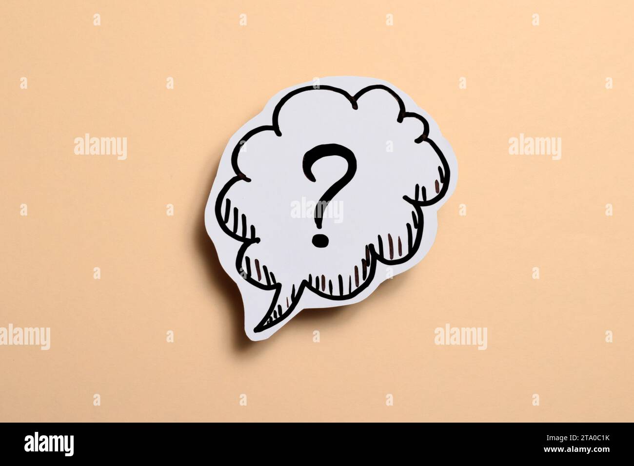 Paper speech bubble with question mark Stock Photo - Alamy