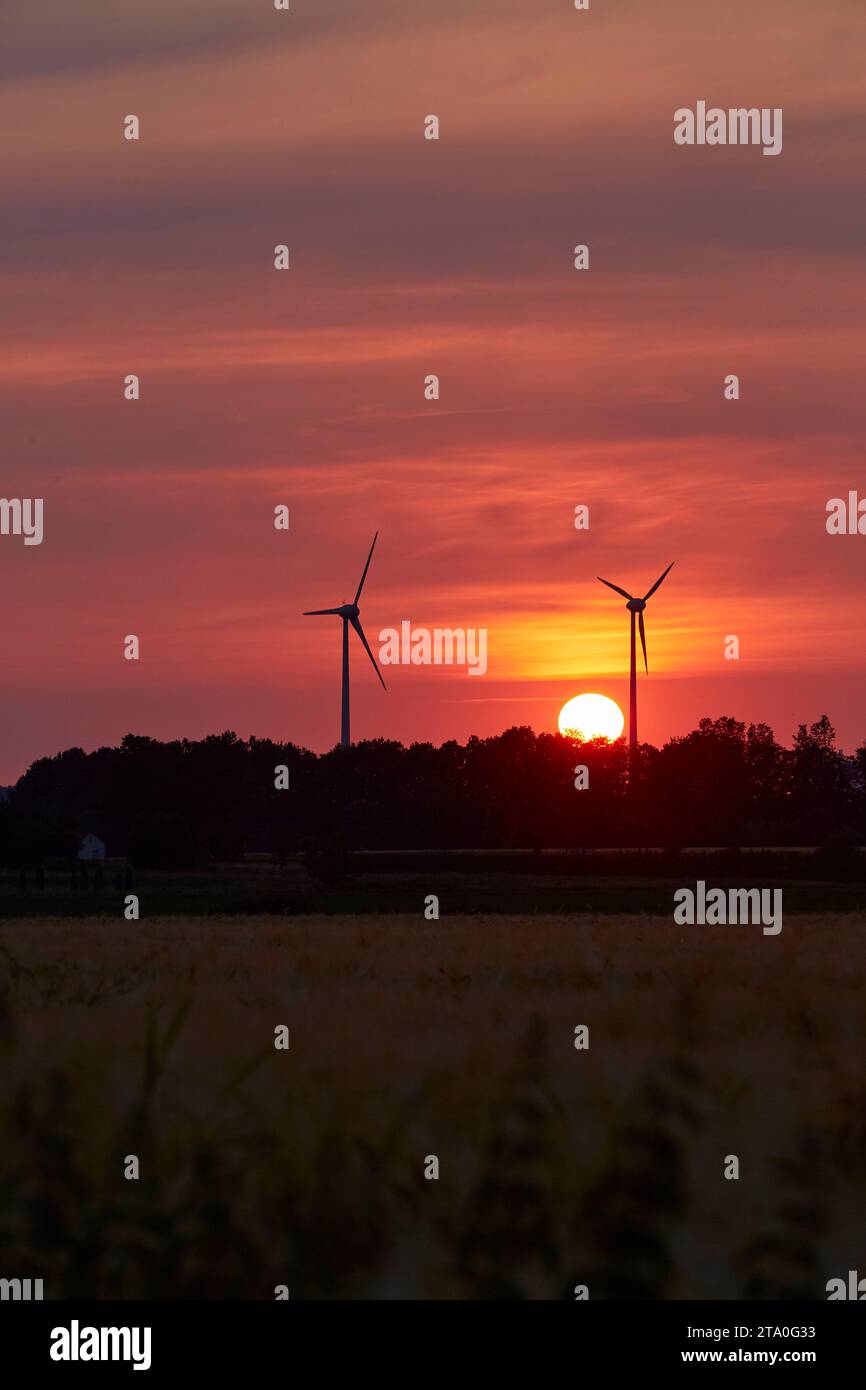 Sunset near Bad Sassendorf-Opmünden, Kreis Soest Stock Photo - Alamy Sunset near Bad Sassendorf-Opmünden, Kreis Soest Stock Photo - Alamy