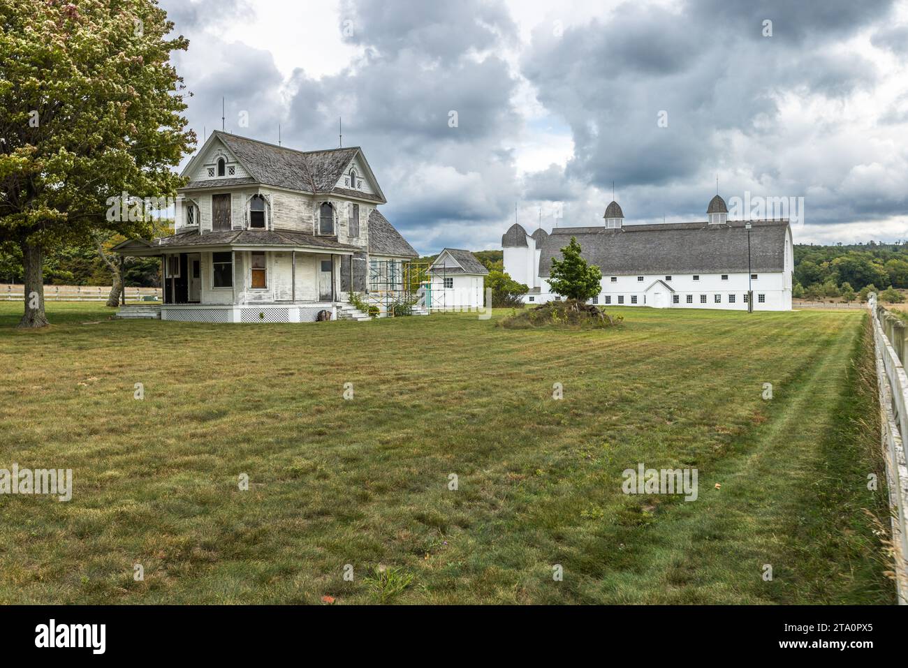 Grand Traverse Bay farmhouse and residence D.H. Day Farm (Oswegatchi ...