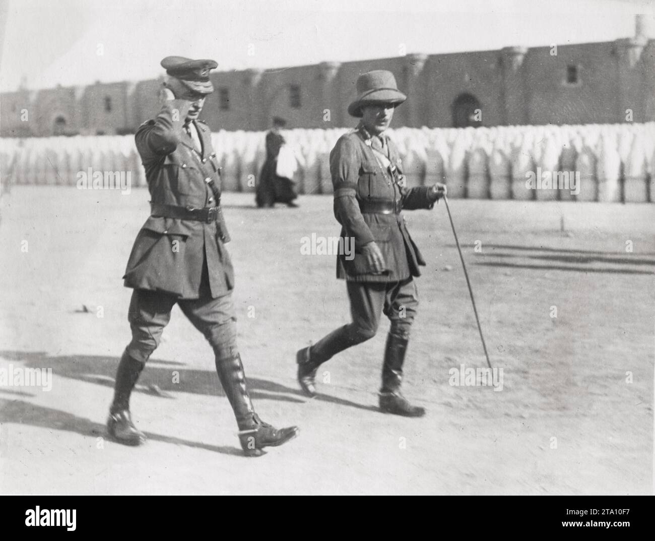 WW1 World War I - Lieutenant General Marshall and Staff Officer leave ...