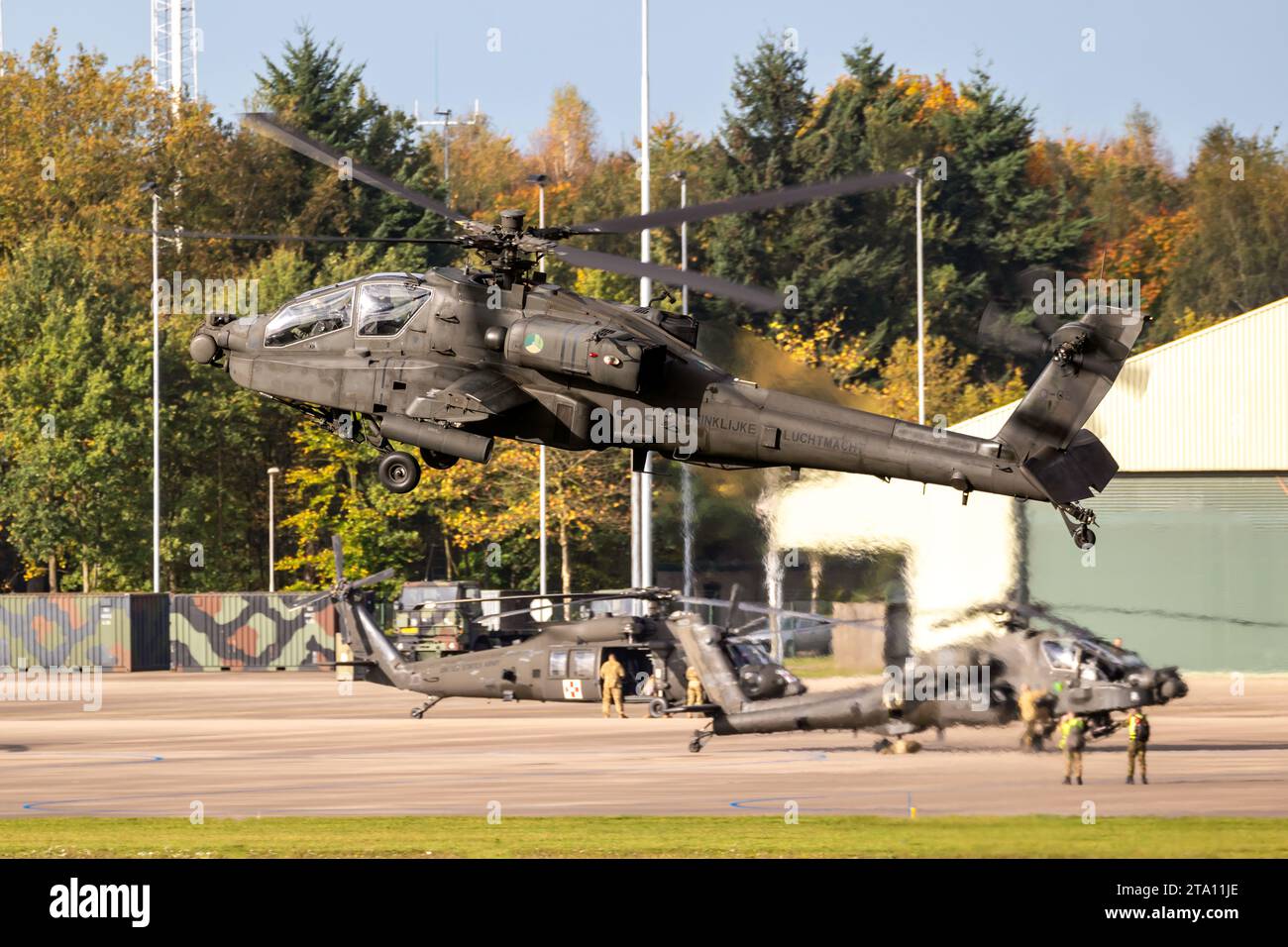 Boeing ah64 attack helicopter royal hi-res stock photography and images ...