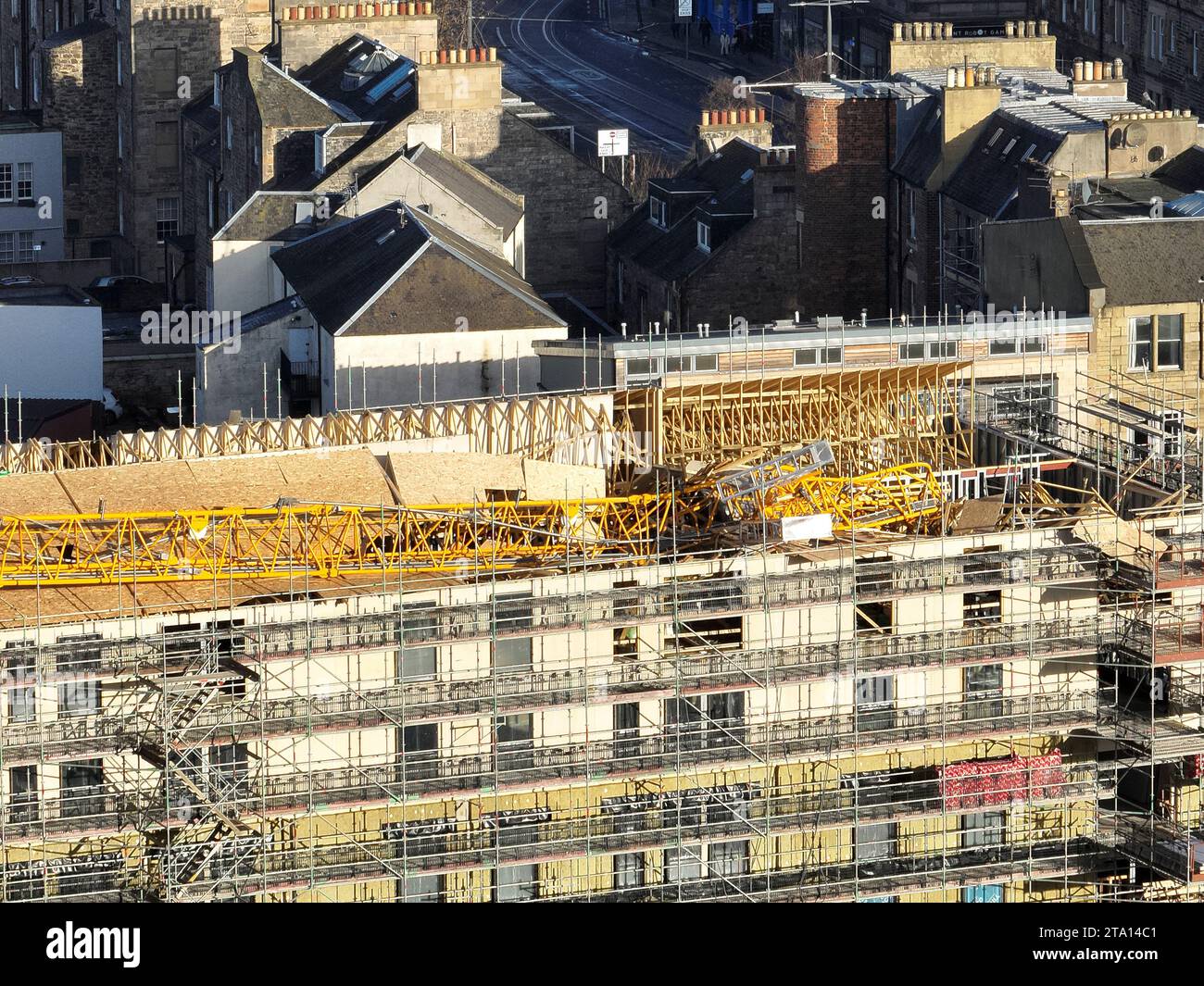 Partial building collapse hi-res stock photography and images - Alamy