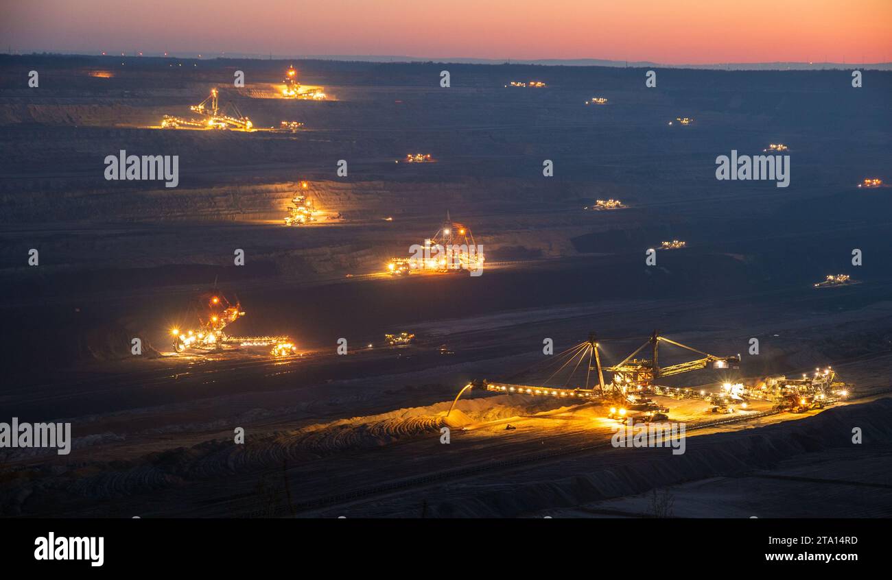 Coal mining machines hi-res stock photography and images - Alamy